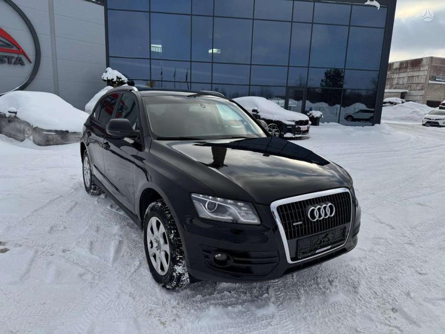 Melns Audi Q5 2010 Telšiai, ar dzinēja tilpumu 1.97 L un nobraukumu 266 tūkst. km par 8999 €, foto 10 vietnē AUTOMOTO.COM.LV