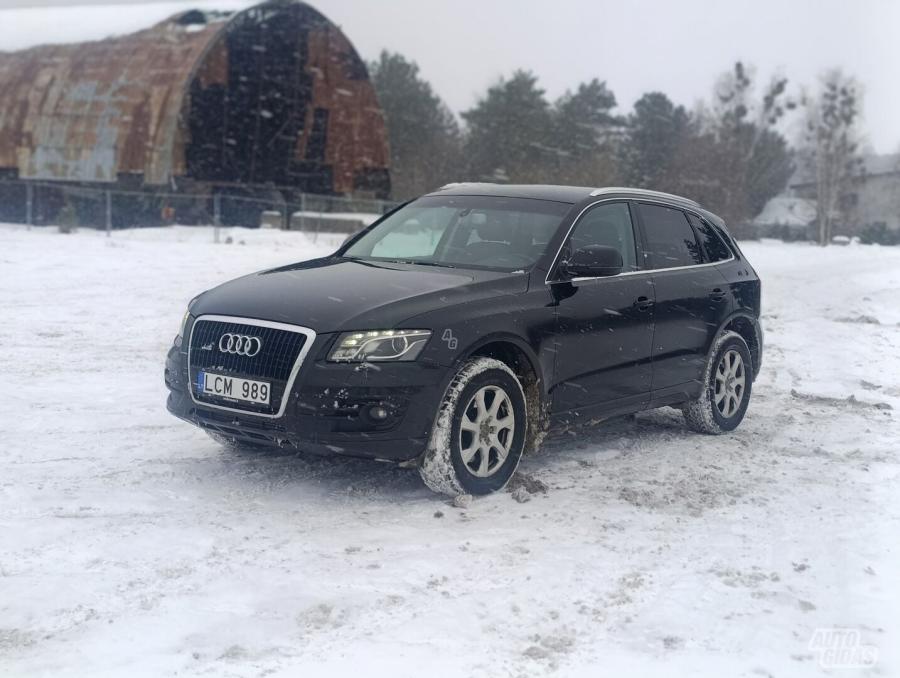 Black Audi Q5 2010 in Kaunas, with an engine capacity of 3.00 L and mileage of 413 thousand km for 5600 €, photo 4 on AUTOMOTO.COM.LV