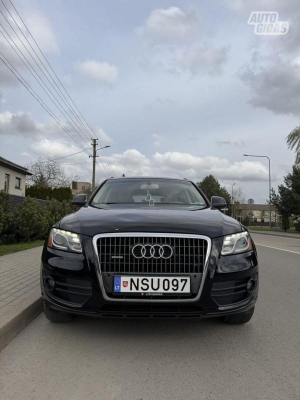 Black Audi Q5 2010 in Kaunas, with an engine capacity of 3.20 L and mileage of 298 thousand km for 6400 €, photo 1 on AUTOMOTO.COM.LV