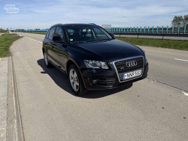 Black Audi Q5 2010 in Kaunas, with an engine capacity of 2.00 L and mileage of 208 thousand km for 10500 €, photo 1 on AUTOMOTO.COM.LV