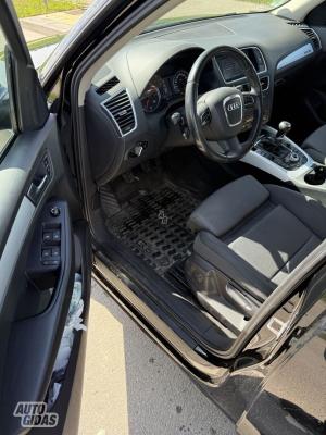 Black Audi Q5 2010 in Kaunas, with an engine capacity of 2.00 L and mileage of 208 thousand km for 10500 €, photo 7 on AUTOMOTO.COM.LV