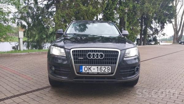 Melns Audi Q5 2010 Alūksne, ar dzinēja tilpumu 2.00 L un nobraukumu 0 tūkst. km par 8250 €, foto 3 vietnē AUTOMOTO.COM.LV