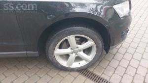 Melns Audi Q5 2010 Alūksne, ar dzinēja tilpumu 2.00 L un nobraukumu 0 tūkst. km par 8250 €, foto 10 vietnē AUTOMOTO.COM.LV