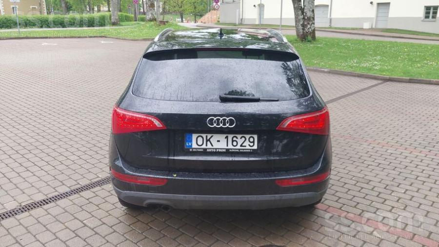 Melns Audi Q5 2010 Alūksne, ar dzinēja tilpumu 2.00 L un nobraukumu 0 tūkst. km par 8250 €, foto 14 vietnē AUTOMOTO.COM.LV