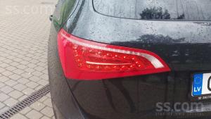 Melns Audi Q5 2010 Alūksne, ar dzinēja tilpumu 2.00 L un nobraukumu 0 tūkst. km par 8250 €, foto 15 vietnē AUTOMOTO.COM.LV