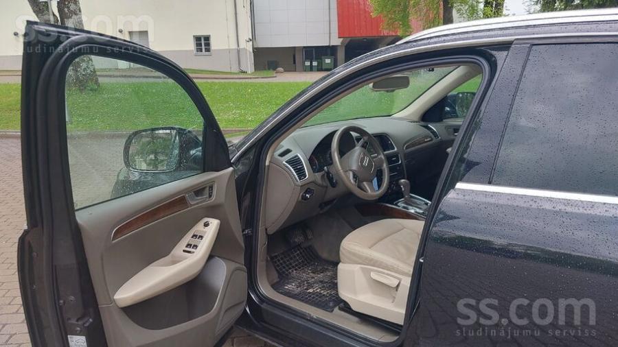 Melns Audi Q5 2010 Alūksne, ar dzinēja tilpumu 2.00 L un nobraukumu 0 tūkst. km par 8250 €, foto 19 vietnē AUTOMOTO.COM.LV
