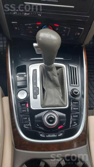 Melns Audi Q5 2010 Alūksne, ar dzinēja tilpumu 2.00 L un nobraukumu 0 tūkst. km par 8250 €, foto 26 vietnē AUTOMOTO.COM.LV