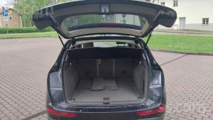 Melns Audi Q5 2010 Alūksne, ar dzinēja tilpumu 2.00 L un nobraukumu 0 tūkst. km par 8250 €, foto 33 vietnē AUTOMOTO.COM.LV