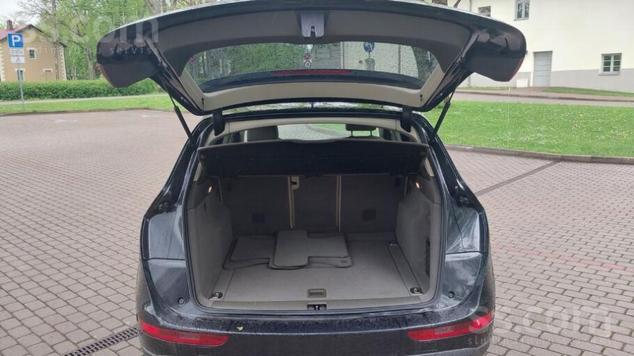 Melns Audi Q5 2010 Alūksne, ar dzinēja tilpumu 2.00 L un nobraukumu 0 tūkst. km par 8250 €, foto 33 vietnē AUTOMOTO.COM.LV