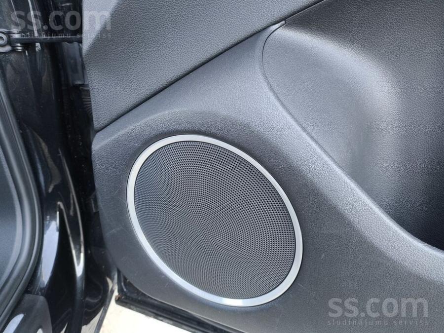 Black Audi Q5 2010 in Riga, with an engine capacity of 3.00 L and mileage of 249 thousand km for 9200 €, photo 22 on AUTOMOTO.COM.LV