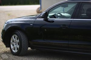Black Audi Q5 2010 in Siauliai, with an engine capacity of 3.20 L and mileage of 471 thousand km for 5800 €, photo 10 on AUTOMOTO.COM.LV