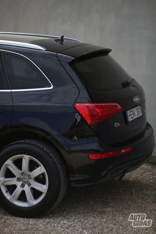 Black Audi Q5 2010 in Siauliai, with an engine capacity of 3.20 L and mileage of 471 thousand km for 5800 €, photo 10 on AUTOMOTO.COM.LV