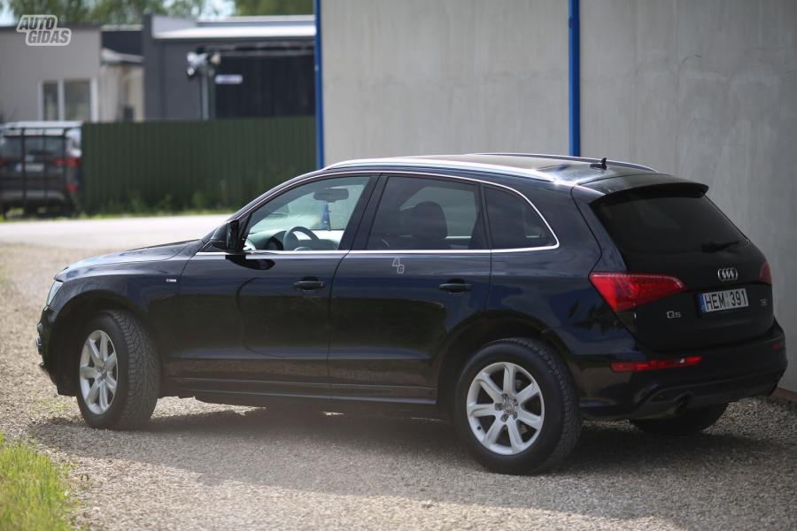 Black Audi Q5 2010 in Siauliai, with an engine capacity of 3.20 L and mileage of 471 thousand km for 5800 €, photo 13 on AUTOMOTO.COM.LV