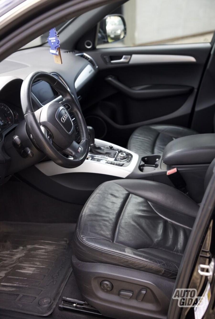 Black Audi Q5 2010 in Siauliai, with an engine capacity of 3.20 L and mileage of 471 thousand km for 5800 €, photo 18 on AUTOMOTO.COM.LV