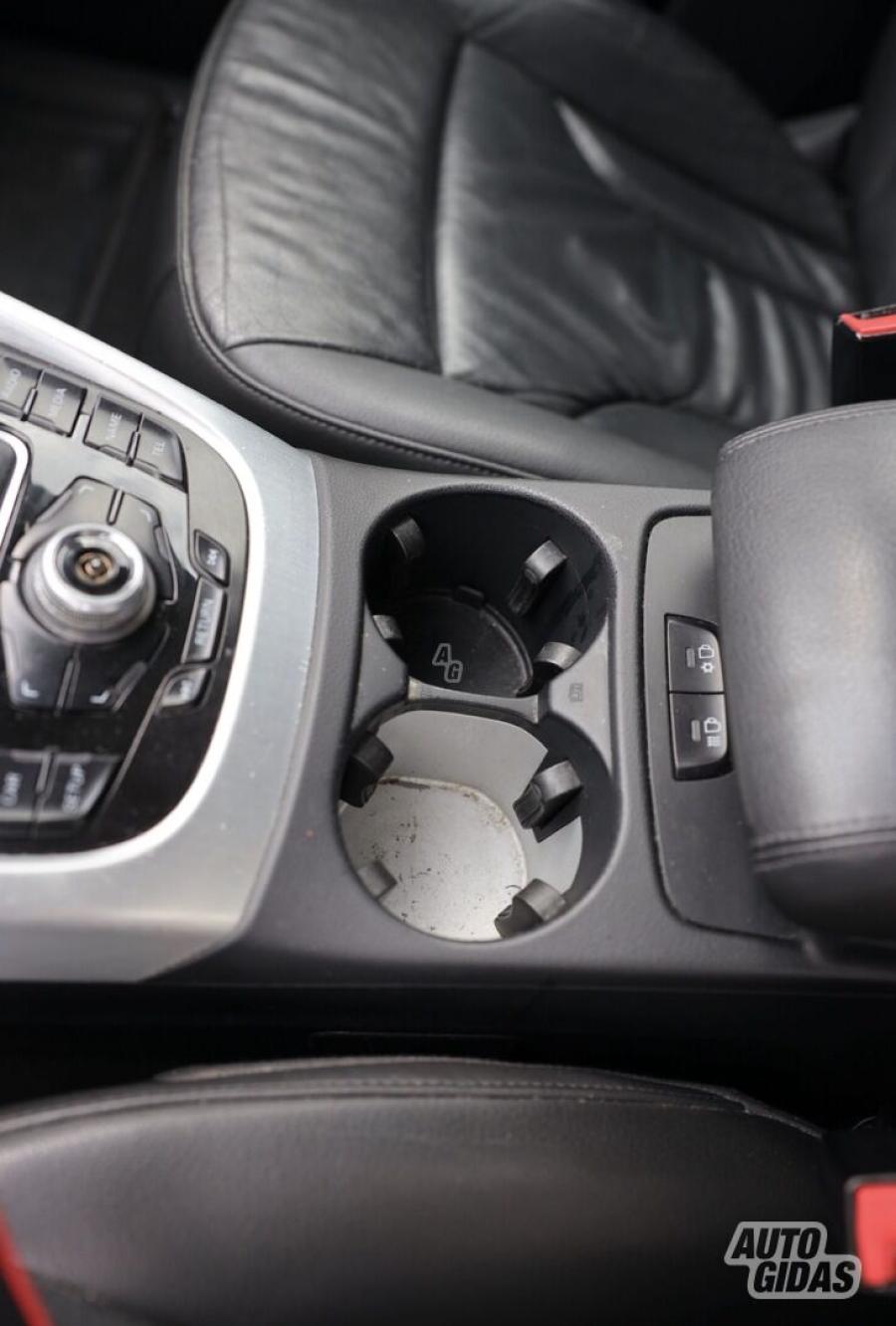 Black Audi Q5 2010 in Siauliai, with an engine capacity of 3.20 L and mileage of 471 thousand km for 5800 €, photo 21 on AUTOMOTO.COM.LV