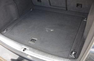 Black Audi Q5 2010 in Siauliai, with an engine capacity of 3.20 L and mileage of 471 thousand km for 5800 €, photo 23 on AUTOMOTO.COM.LV