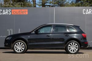 Black Audi Q5 2010 in Riga, with an engine capacity of 3.00 L and mileage of 347 thousand km for 9990 €, photo 6 on AUTOMOTO.COM.LV