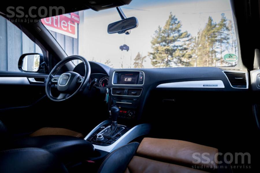 Black Audi Q5 2010 in Riga, with an engine capacity of 3.00 L and mileage of 347 thousand km for 9990 €, photo 12 on AUTOMOTO.COM.LV
