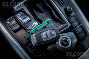 Black Audi Q5 2010 in Riga, with an engine capacity of 3.00 L and mileage of 347 thousand km for 9990 €, photo 28 on AUTOMOTO.COM.LV