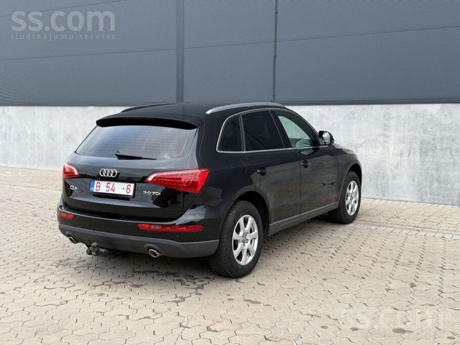 Черный Ауди Ку 5 2010 в Рига, объемом двигателя 3.00 л и пробегом 299 тыс. км за 8990 €, фото 5 на AUTOMOTO.COM.LV