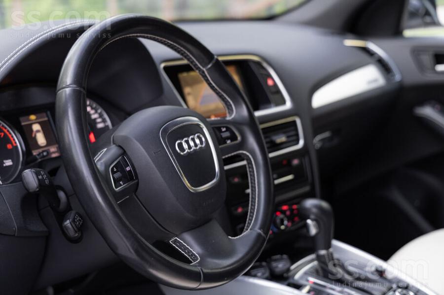 Melns Audi Q5 2010 Jelgava, ar dzinēja tilpumu 2.00 L un nobraukumu 212 tūkst. km par 10400 €, foto 16 vietnē AUTOMOTO.COM.LV