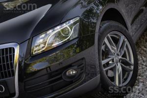 Melns Audi Q5 2010 Jelgava, ar dzinēja tilpumu 2.00 L un nobraukumu 212 tūkst. km par 10400 €, foto 33 vietnē AUTOMOTO.COM.LV