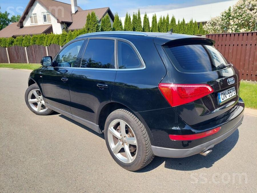 Black Audi Q5 2010 in Riga, with an engine capacity of 3.00 L and mileage of 0 thousand km for 8695 €, photo 9 on AUTOMOTO.COM.LV