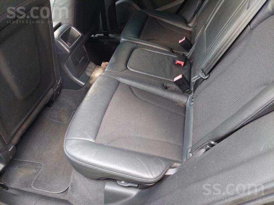 Black Audi Q5 2010 in Riga, with an engine capacity of 3.00 L and mileage of 0 thousand km for 8695 €, photo 13 on AUTOMOTO.COM.LV