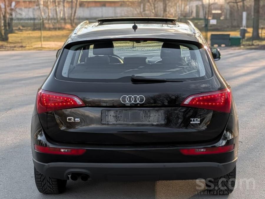 Black Audi Q5 2010 in Jurmala, with an engine capacity of 2.00 L and mileage of 0 thousand km for 8750 €, photo 6 on AUTOMOTO.COM.LV