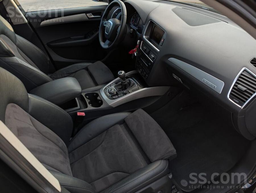 Black Audi Q5 2010 in Jurmala, with an engine capacity of 2.00 L and mileage of 0 thousand km for 8750 €, photo 25 on AUTOMOTO.COM.LV