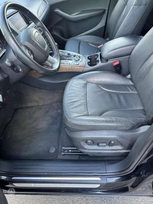 Black Audi Q5 2010 in Taurage, with an engine capacity of 2.97 L and mileage of 207 thousand km for 9500 €, photo 10 on AUTOMOTO.COM.LV