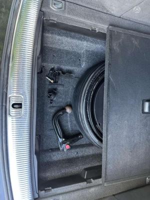 Black Audi Q5 2010 in Taurage, with an engine capacity of 2.97 L and mileage of 207 thousand km for 9500 €, photo 19 on AUTOMOTO.COM.LV
