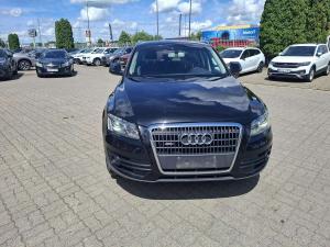 Melns Audi Q5 2010 Kauņa, ar dzinēja tilpumu 1.97 L un nobraukumu 272 tūkst. km par 8100 €, foto 3 vietnē AUTOMOTO.COM.LV