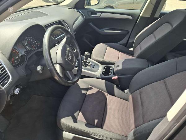 Black Audi Q5 2010 in Kaunas, with an engine capacity of 1.97 L and mileage of 272 thousand km for 8100 €, photo 10 on AUTOMOTO.COM.LV