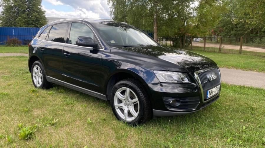 Melns Audi Q5 2010 Rīga, ar dzinēja tilpumu 2.00 L un nobraukumu 0 tūkst. km par 11200 €, foto 3 vietnē AUTOMOTO.COM.LV