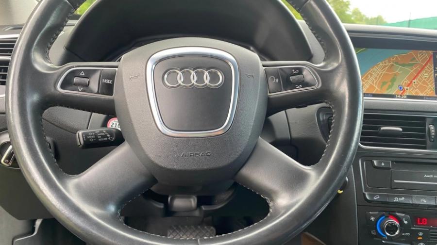 Melns Audi Q5 2010 Rīga, ar dzinēja tilpumu 2.00 L un nobraukumu 0 tūkst. km par 11200 €, foto 17 vietnē AUTOMOTO.COM.LV