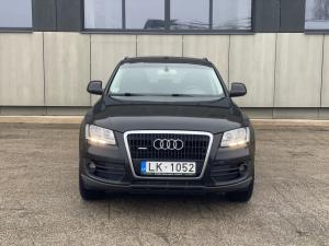 Black Audi Q5 2010 in Riga, with an engine capacity of 3.00 L and mileage of 318 thousand km for 8990 €, photo 10 on AUTOMOTO.COM.LV