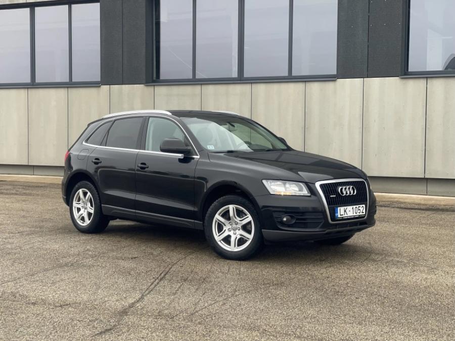 Black Audi Q5 2010 in Riga, with an engine capacity of 3.00 L and mileage of 318 thousand km for 8990 €, photo 11 on AUTOMOTO.COM.LV