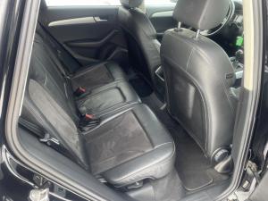 Black Audi Q5 2010 in Riga, with an engine capacity of 3.00 L and mileage of 318 thousand km for 8990 €, photo 16 on AUTOMOTO.COM.LV