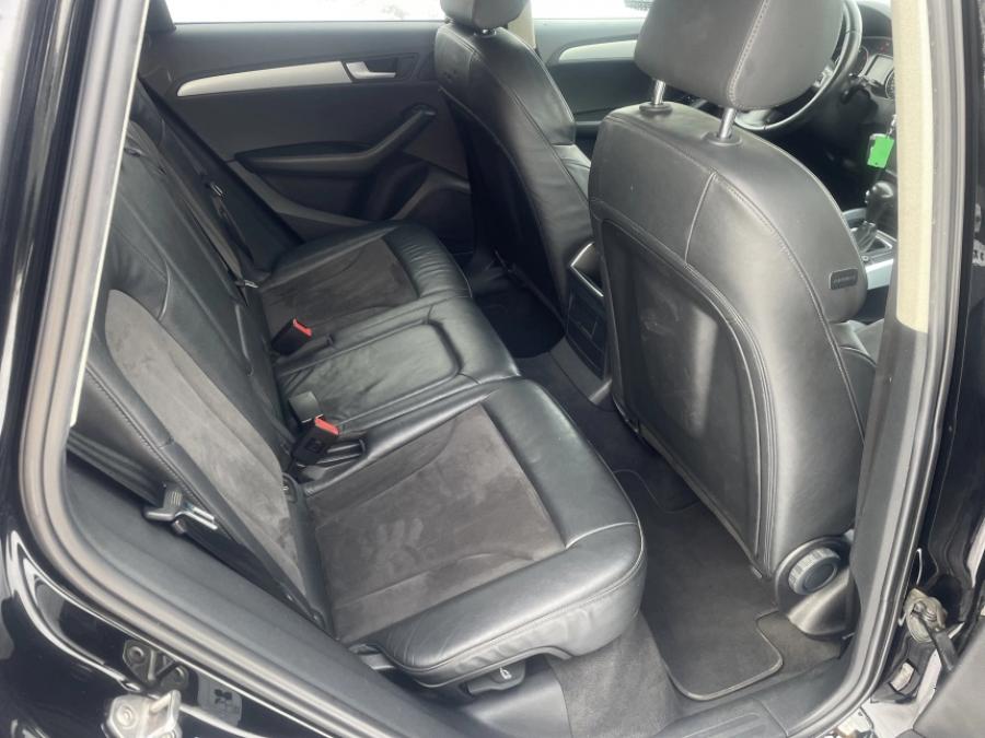 Black Audi Q5 2010 in Riga, with an engine capacity of 3.00 L and mileage of 318 thousand km for 8990 €, photo 16 on AUTOMOTO.COM.LV