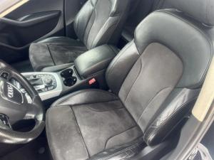 Black Audi Q5 2010 in Riga, with an engine capacity of 3.00 L and mileage of 318 thousand km for 8990 €, photo 17 on AUTOMOTO.COM.LV