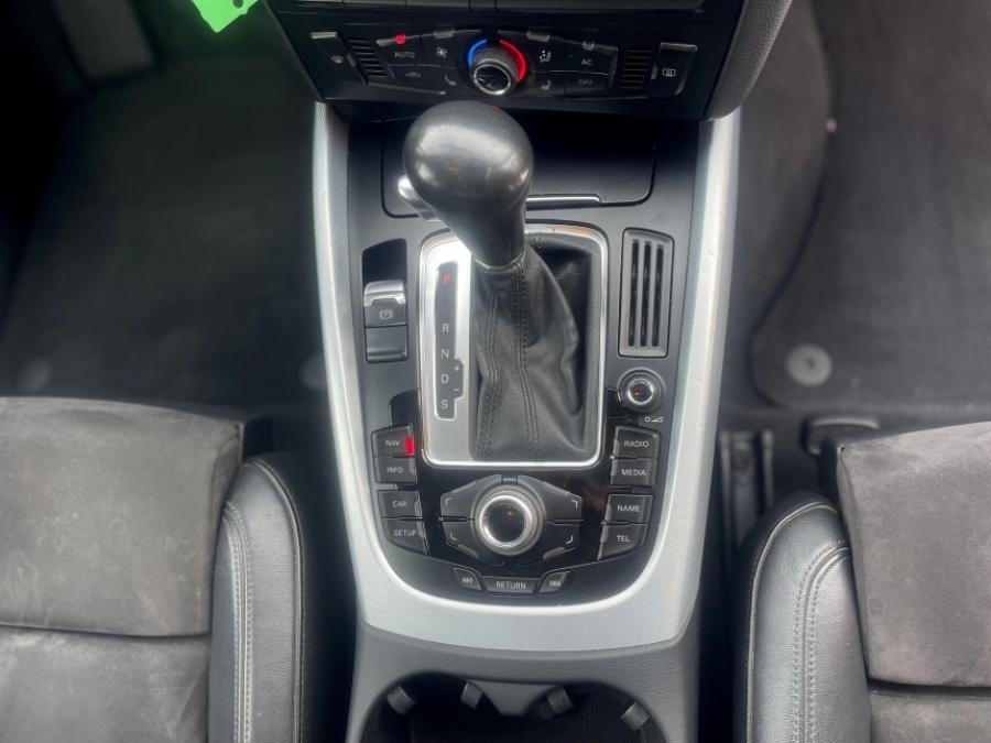 Black Audi Q5 2010 in Riga, with an engine capacity of 3.00 L and mileage of 318 thousand km for 8990 €, photo 21 on AUTOMOTO.COM.LV