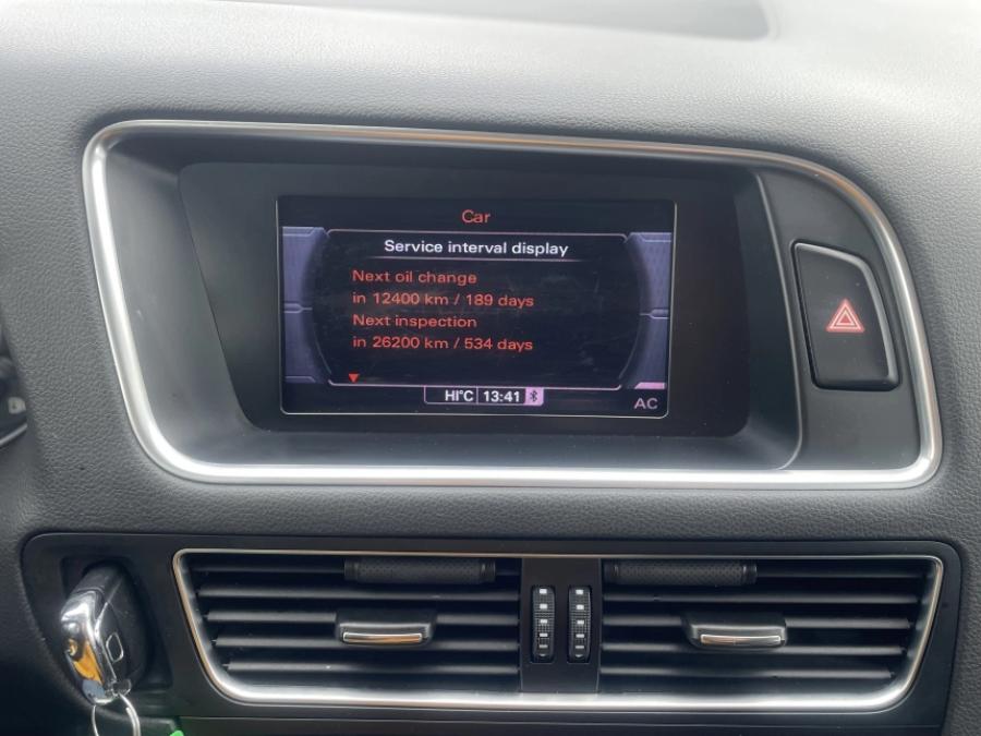 Black Audi Q5 2010 in Riga, with an engine capacity of 3.00 L and mileage of 318 thousand km for 8990 €, photo 23 on AUTOMOTO.COM.LV