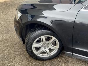 Black Audi Q5 2010 in Riga, with an engine capacity of 3.00 L and mileage of 318 thousand km for 8990 €, photo 28 on AUTOMOTO.COM.LV