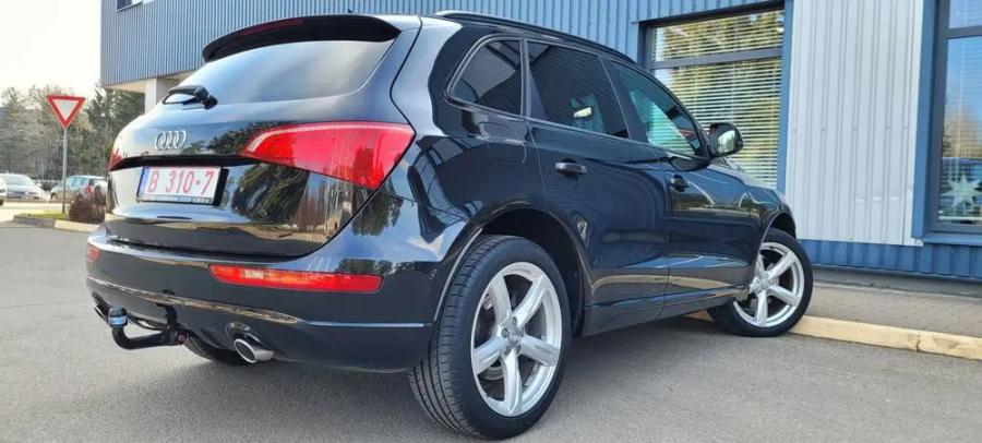Black Audi Q5 2010 in Riga, with an engine capacity of 3.00 L and mileage of 273 thousand km for 10500 €, photo 11 on AUTOMOTO.COM.LV