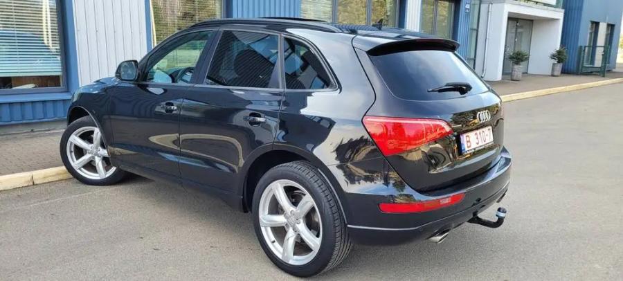 Black Audi Q5 2010 in Riga, with an engine capacity of 3.00 L and mileage of 273 thousand km for 10500 €, photo 13 on AUTOMOTO.COM.LV