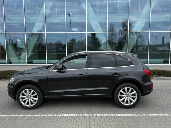Black Audi Q5 2010 in Rezekne, with an engine capacity of 3.00 L and mileage of 234 thousand km for 8900 €, photo 7 on AUTOMOTO.COM.LV