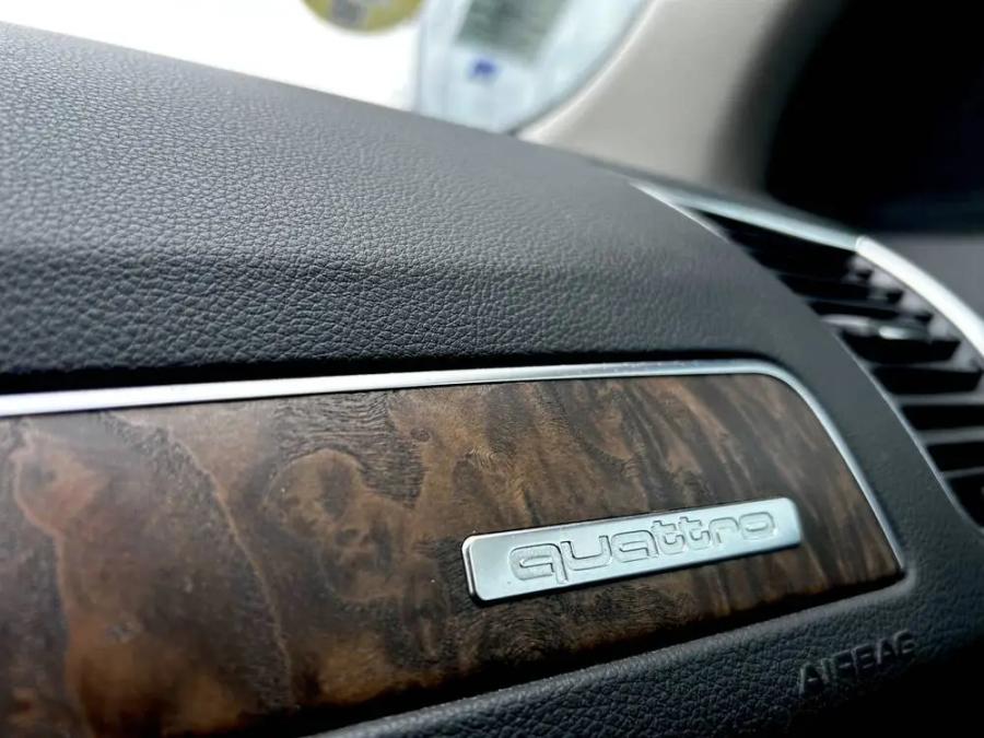 Melns Audi Q5 2010 Rēzekne, ar dzinēja tilpumu 3.00 L un nobraukumu 234 tūkst. km par 8900 €, foto 14 vietnē AUTOMOTO.COM.LV