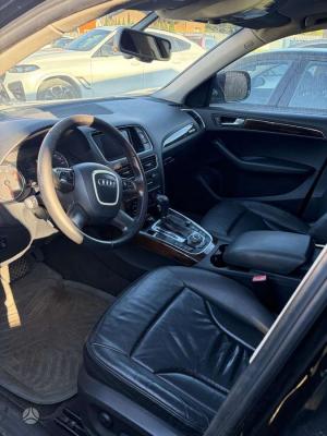 Black Audi Q5 2010 in Vilnius, with an engine capacity of 3.20 L and mileage of 200 thousand km for 4200 €, photo 3 on AUTOMOTO.COM.LV