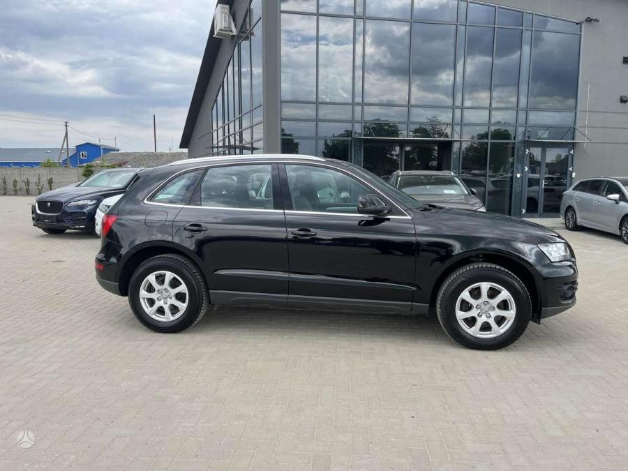 Melns Audi Q5 2010 Tauragė, ar dzinēja tilpumu 2.00 L un nobraukumu 269 tūkst. km par 8400 €, foto 1 vietnē AUTOMOTO.COM.LV